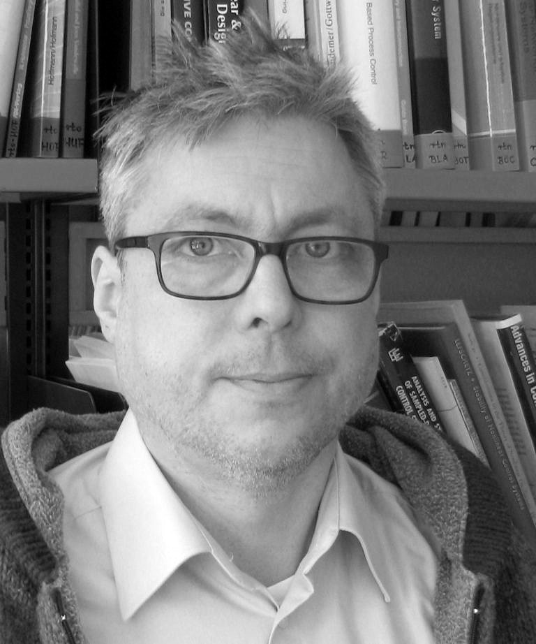 Prof. Dr.-Ing. Thomas Moor - Chair of Automatic Control